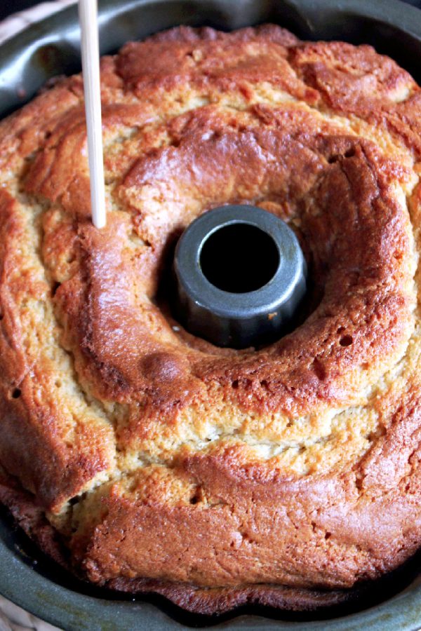 Kentucky Butter Crunch Cake - Creole Contessa