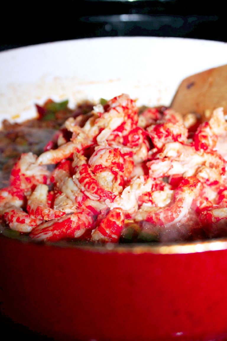 Crawfish Cheese Bread - Creole Contessa